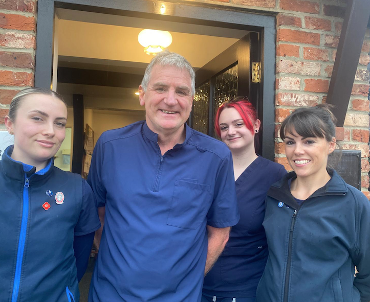 Home: [nutbournevets.co.uk]